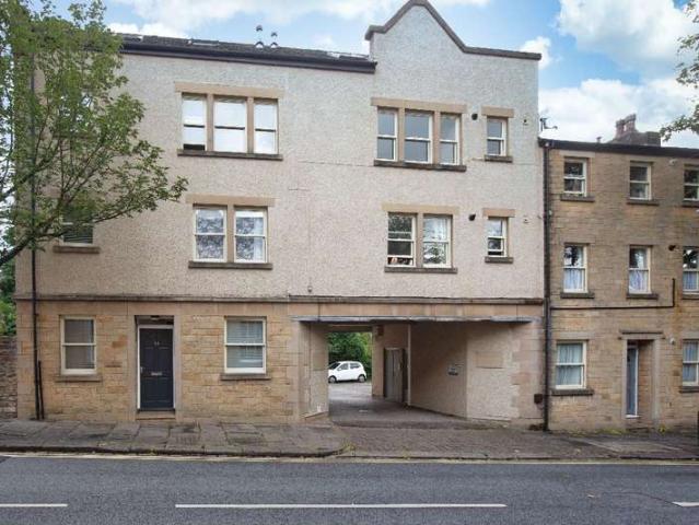3 Bedroom Apartment Flat