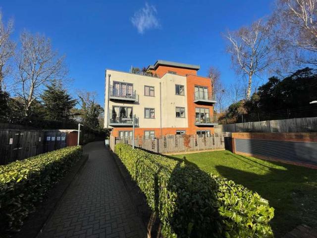 3 Bedroom Apartment Flat