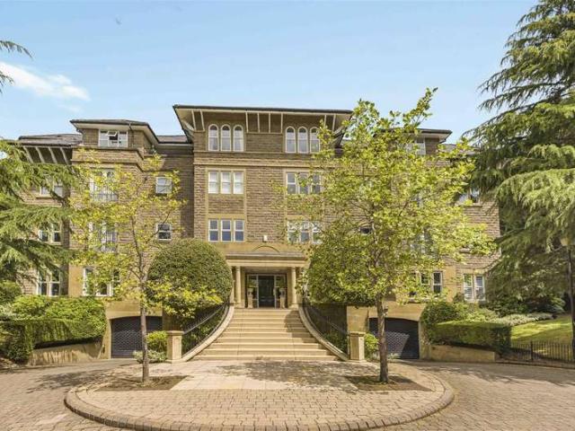 3 Bedroom Apartment Flat