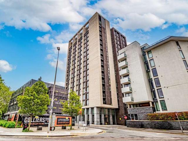 3 Bedroom Apartment Flat