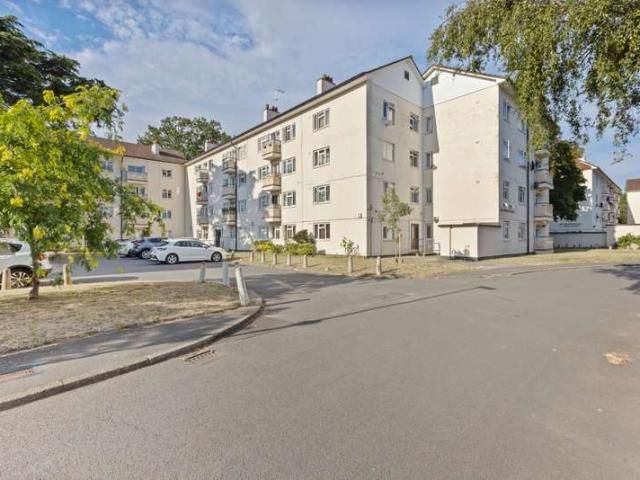 3 Bedroom Apartment Flat