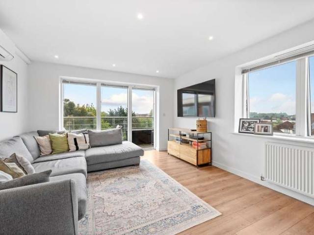 3 Bedroom Apartment Flat