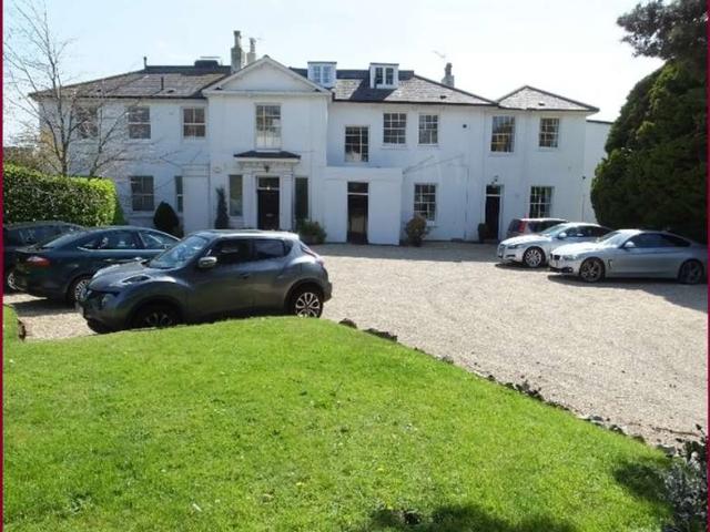 3 Bedroom Apartment Flat
