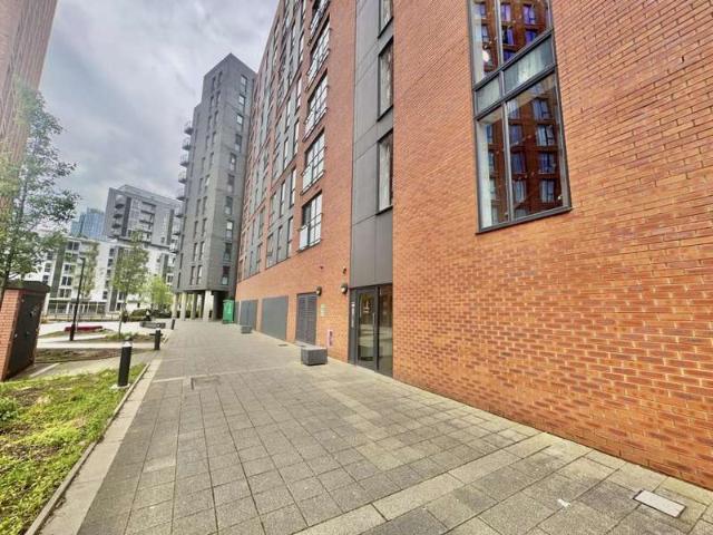 3 Bedroom Apartment Flat