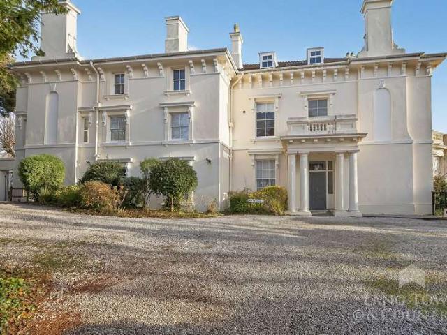 3 Bedroom Apartment Flat