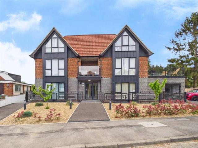 3 Bedroom Apartment Flat