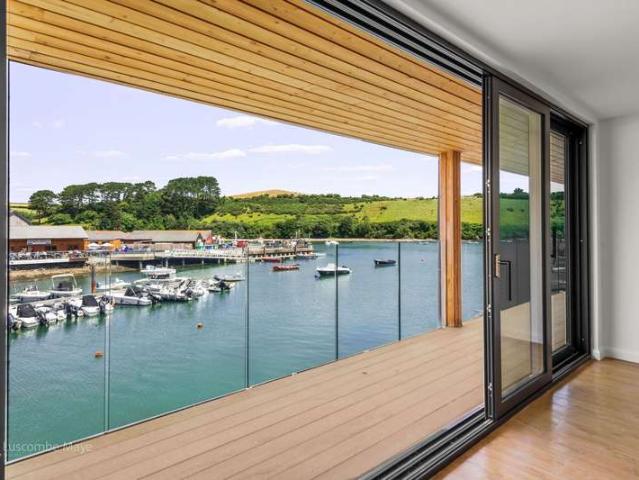 3 Bedroom Apartment Flat
