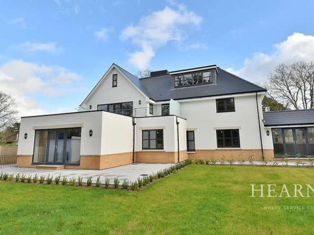 3 Bedroom Apartment Flat