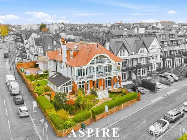 2 Bedroom Apartment Flat