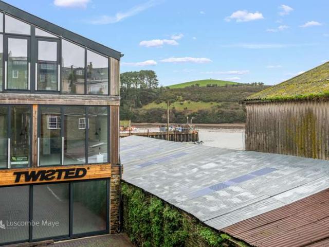 3 Bedroom Apartment Flat