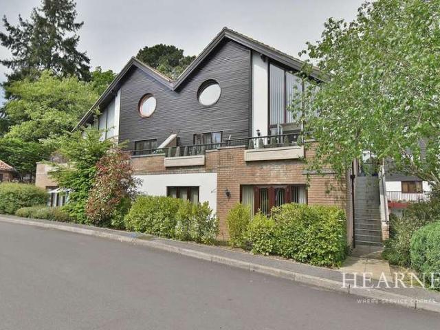 3 Bedroom Apartment Flat