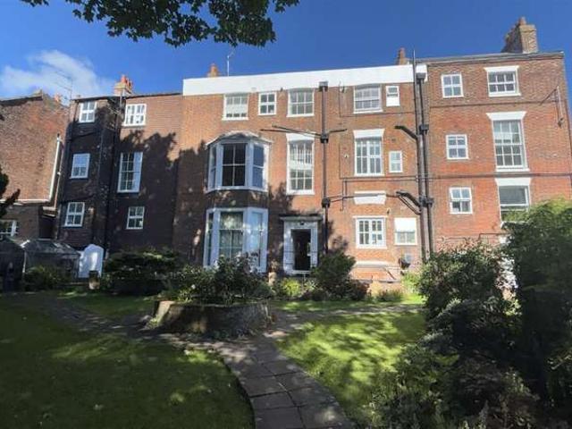 3 Bedroom Apartment Flat