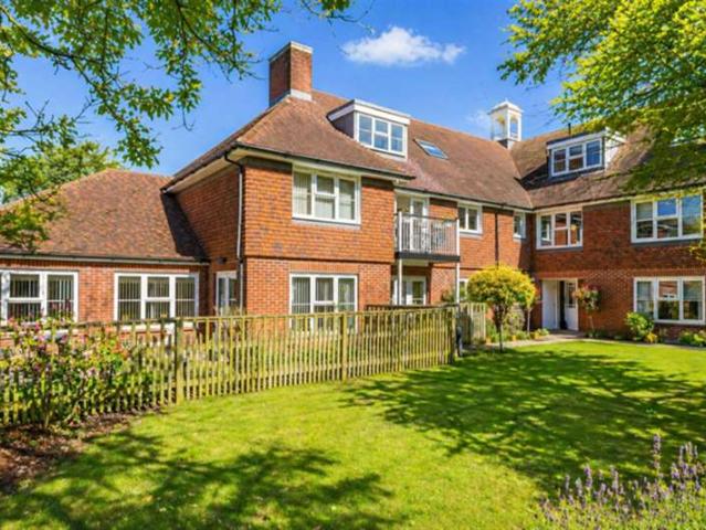 3 Bedroom Apartment Flat