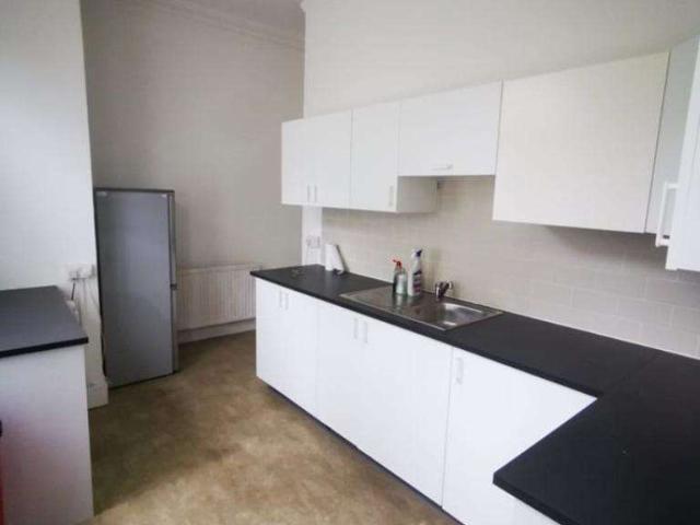 3 Bedroom Apartment Flat