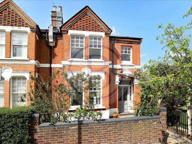 3 Bedroom Apartment Flat
