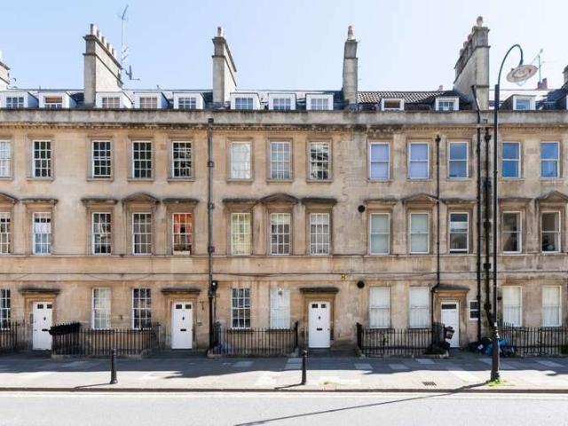 3 Bedroom Apartment Flat
