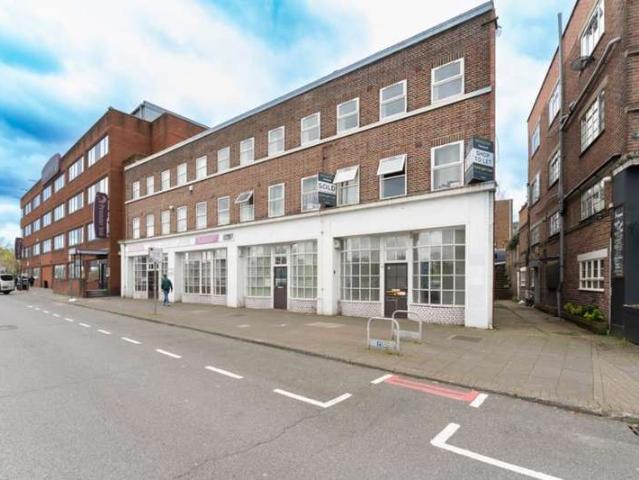 3 Bedroom Apartment Flat