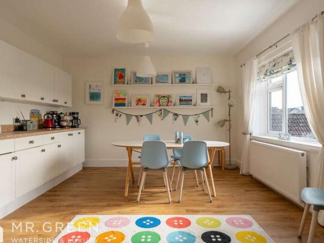 3 Bedroom Apartment Flat
