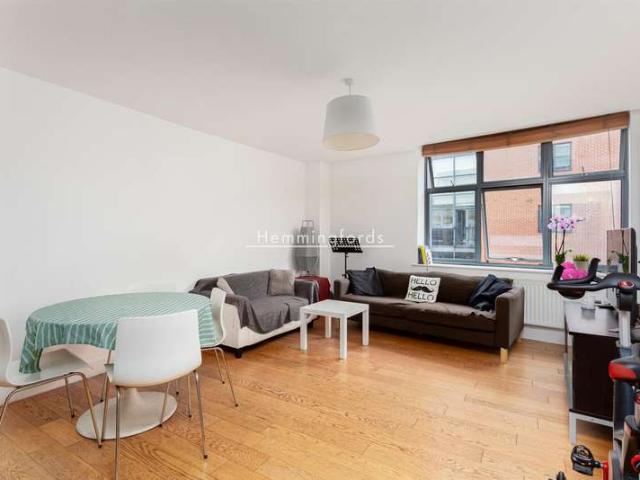 3 Bedroom Apartment Flat