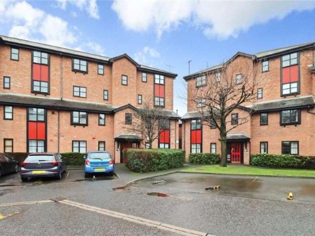 3 Bedroom Apartment Flat