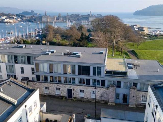 3 Bedroom Apartment Flat