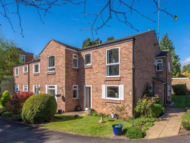 3 Bedroom Apartment Flat