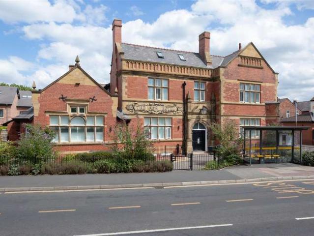 3 Bedroom Apartment Flat