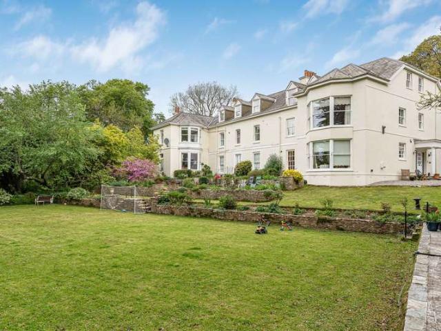 3 Bedroom Apartment Flat