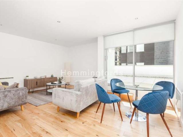 3 Bedroom Apartment Flat