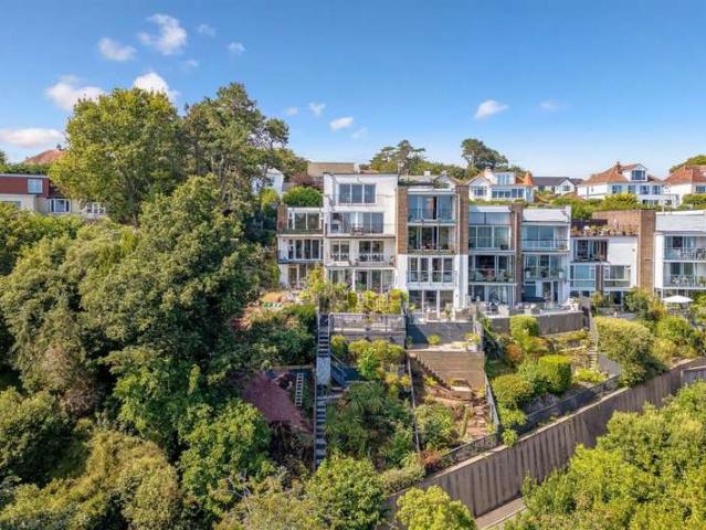 3 Bedroom Apartment Flat
