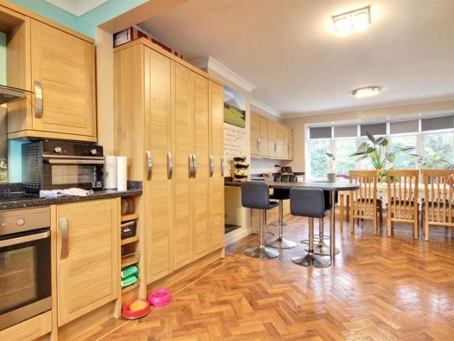 3 Bedroom Apartment Flat