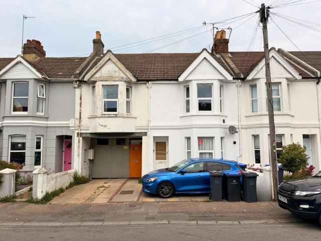 3 Bedroom Apartment Flat