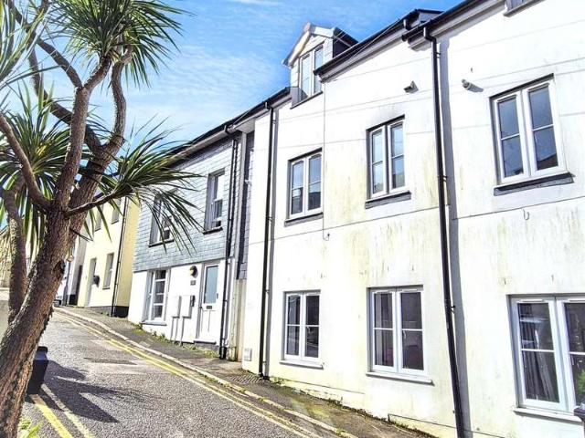 3 Bedroom Apartment Flat