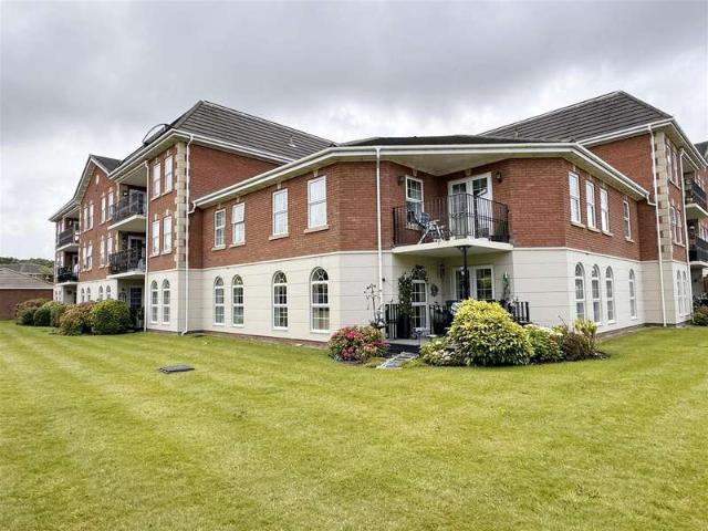 3 Bedroom Apartment Flat