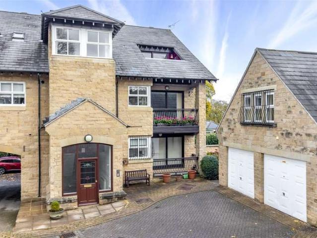 3 Bedroom Apartment Flat