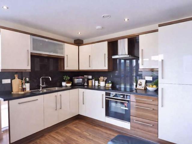 3 Bedroom Apartment Flat