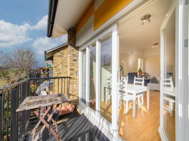 3 Bedroom Apartment Flat