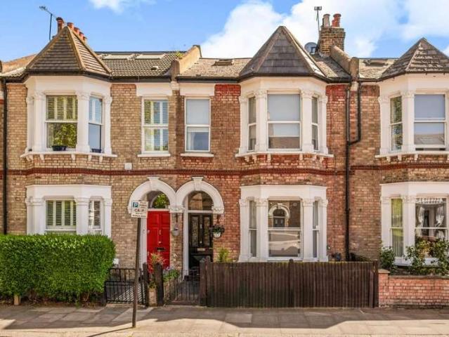 3 Bedroom Apartment Flat