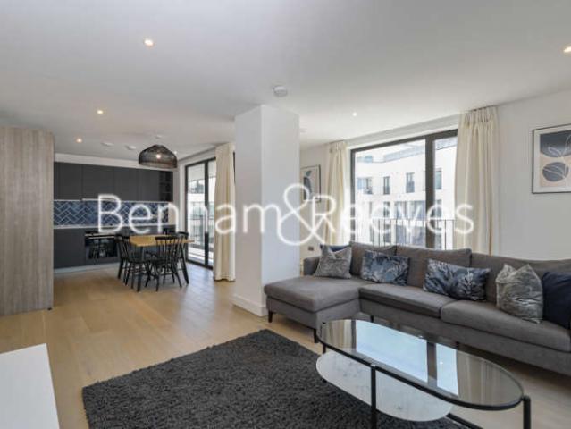 3 Bedroom Apartment Flat