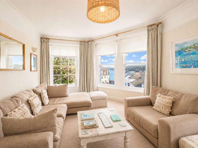 3 Bedroom End Of Terrace House