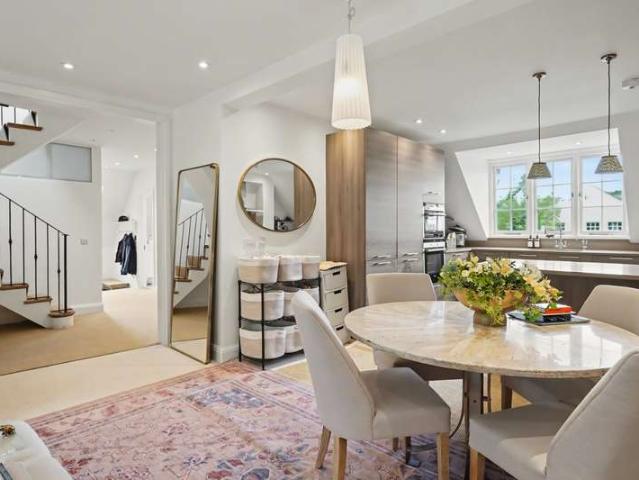 3 Bedroom Apartment Flat
