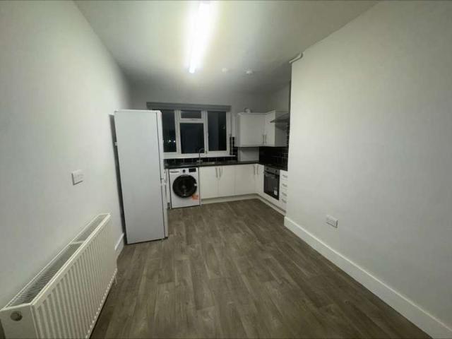 3 Bedroom Apartment Flat