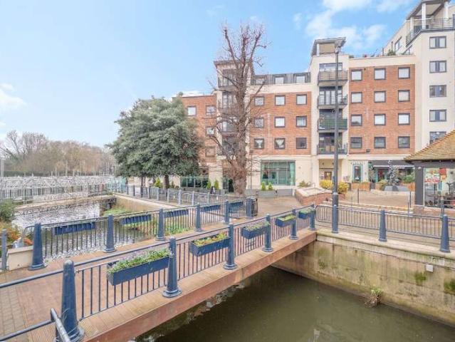 3 Bedroom Apartment Flat