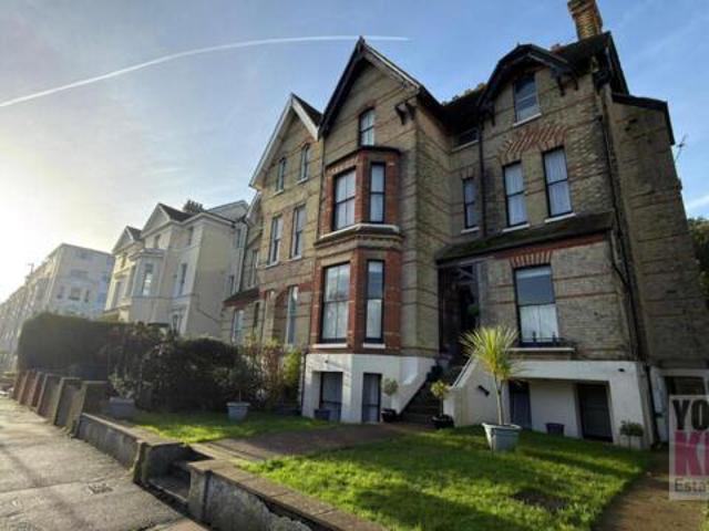 3 Bedroom Apartment Folkestone Kent LS99277842
