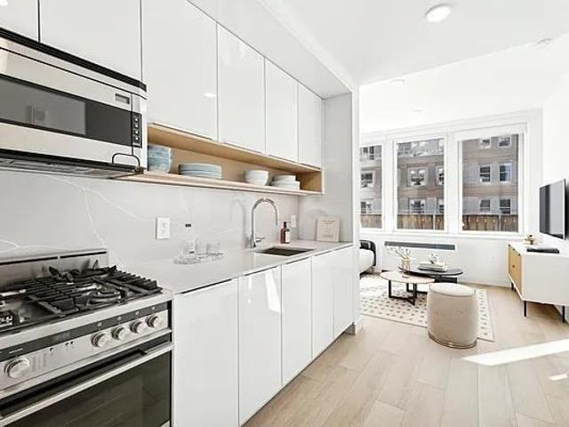 3 Bedroom Apartment for Rent at Broad St #514, New York, NY 10005 Financial District