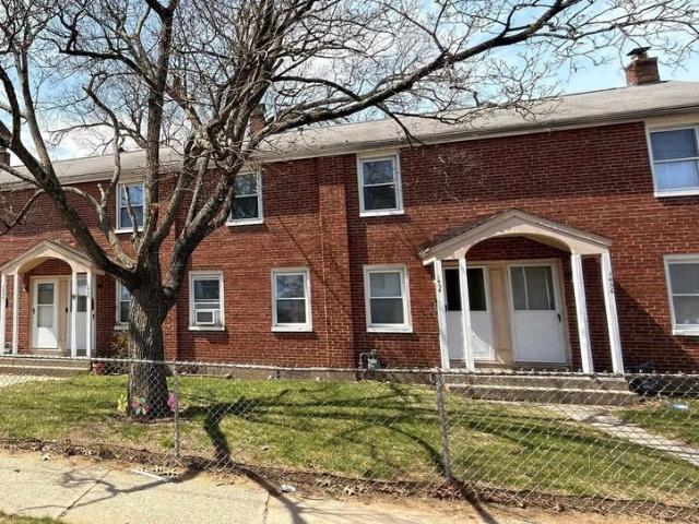 3 Bedroom Apartment for Rent at Carew St #1454, Springfield, MA 01104 East Springfield