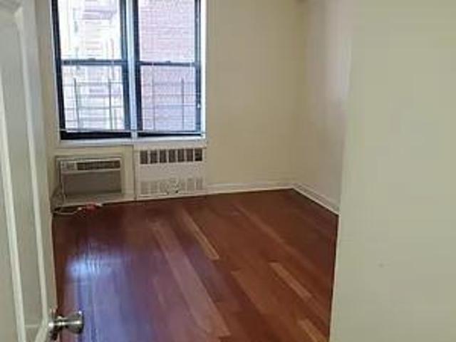 3 Bedroom Apartment for Rent at Crescent Street #4K, New York, NY 11106 Astoria