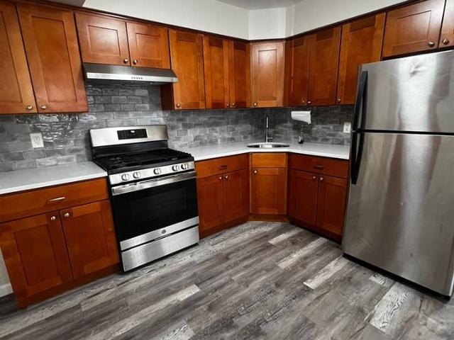 3 Bedroom Apartment for Rent at Logan Ave, New York, NY 10465 Throgs Neck