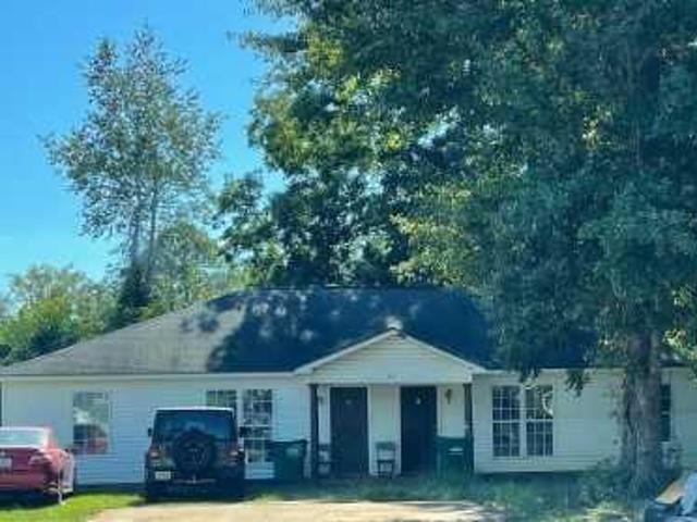 3 Bedroom Apartment for Rent at Station Crossing Drive 401 A #A, Albany, GA 31721 Brook Hollow Cedar Lake