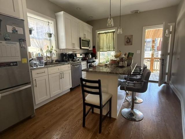 3 Bedroom Apartment for Rent at S Throop St & W Fillmore St #2, Chicago, IL 60607 Near West Side